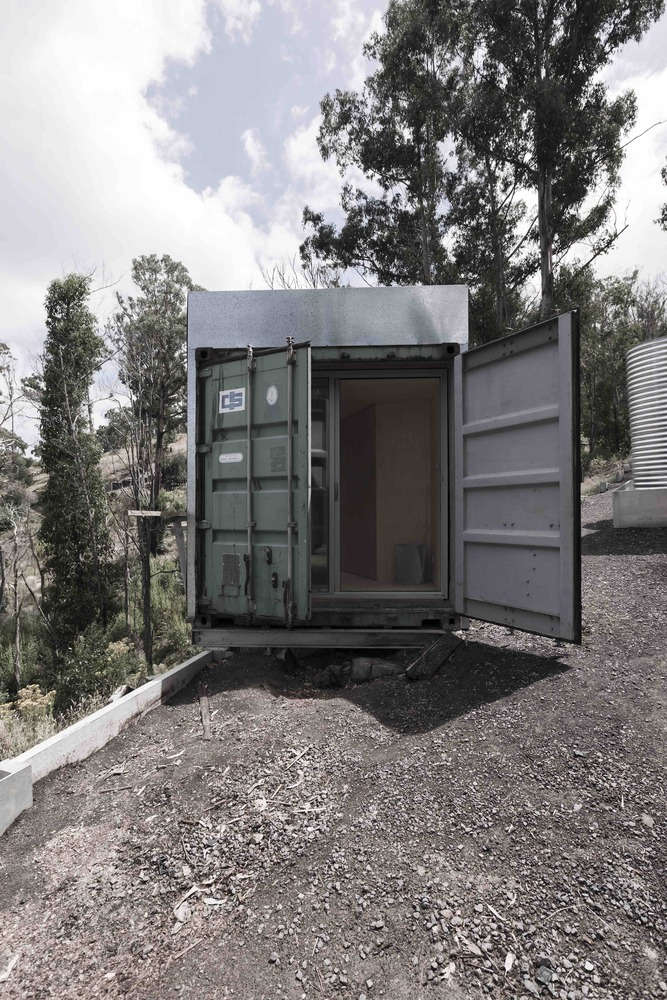 Sustainable Container Home: A Closer Look at House 28 by Studio Edwards ...