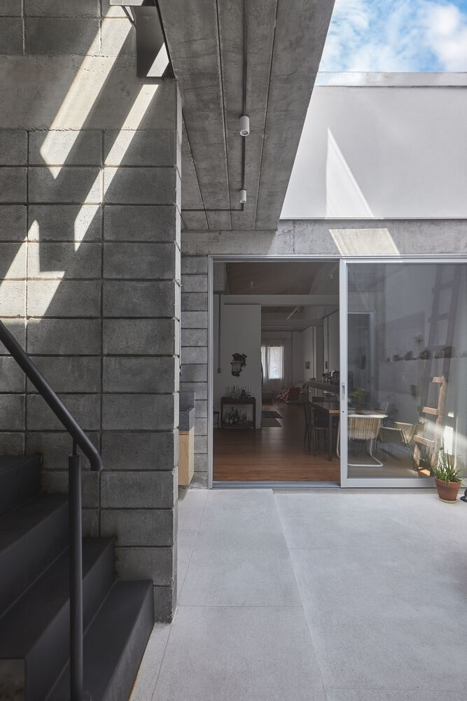 Redefining Urban Residential Architecture: A Look at House in Barra ...