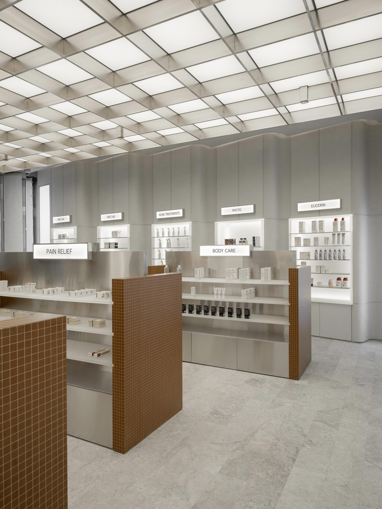 Innovative Pharmacy Design: Pharmacy Plus by fortytwelve | Architecture ...
