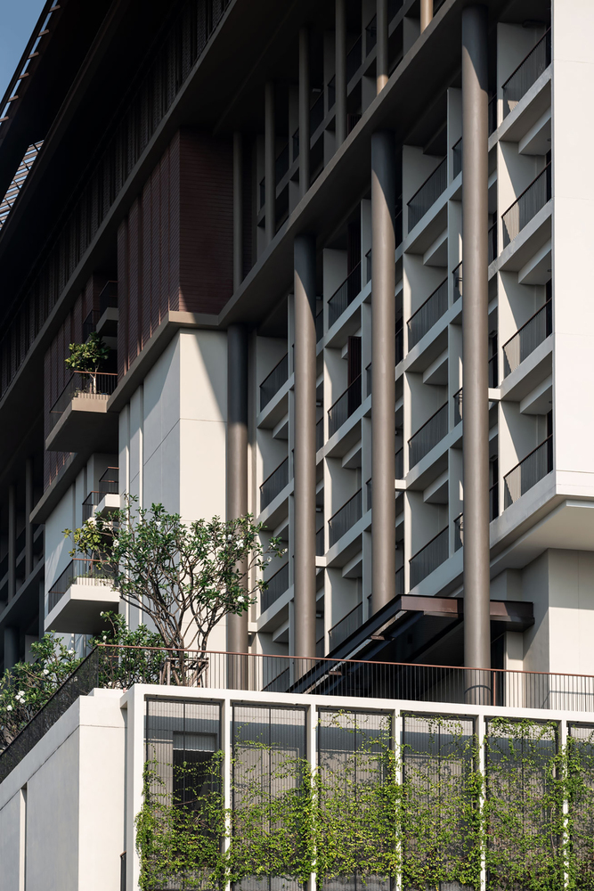 Sustainable Hospital Design: Ratchaphruek Hospital by Arsomsilp ...