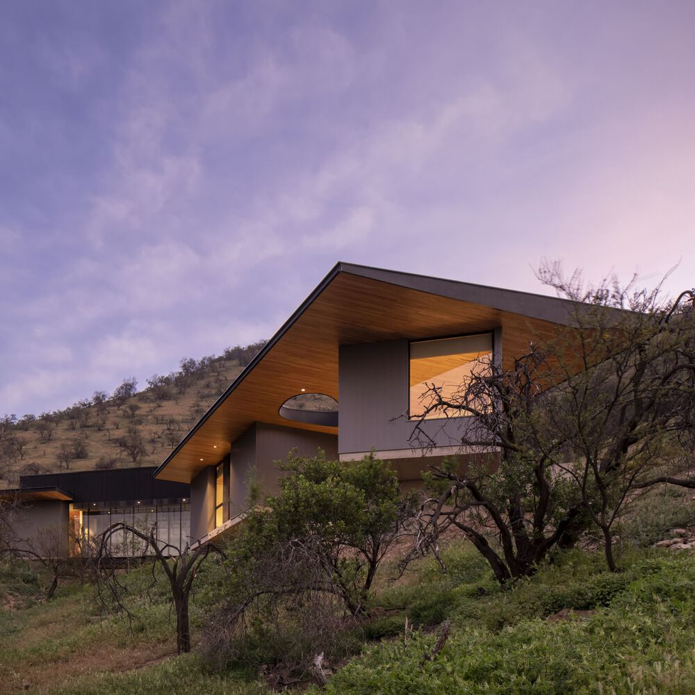 Chamisero House: An Architectural Masterpiece by Elton&Deves ...