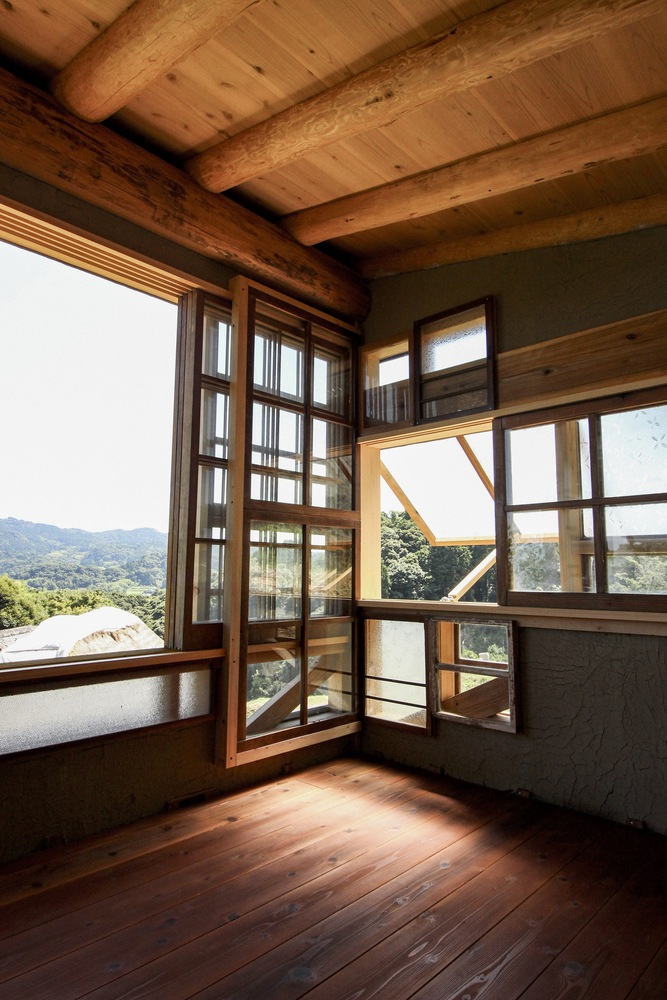 Sustainable Tiny House Design in Japan: TEKITEKI-AN by 6lines Studio ...