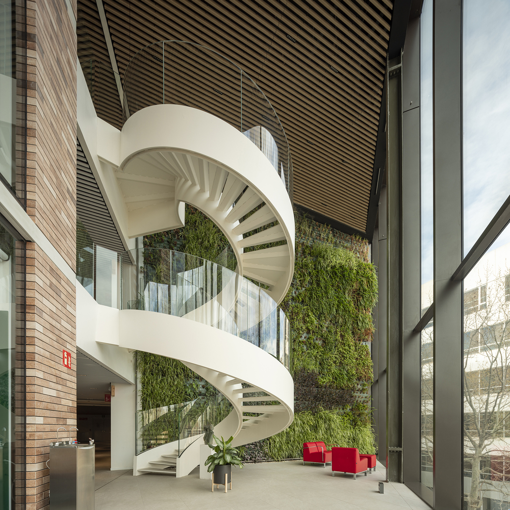 TBS School in Barcelona: A Beacon of Sustainable Educational ...