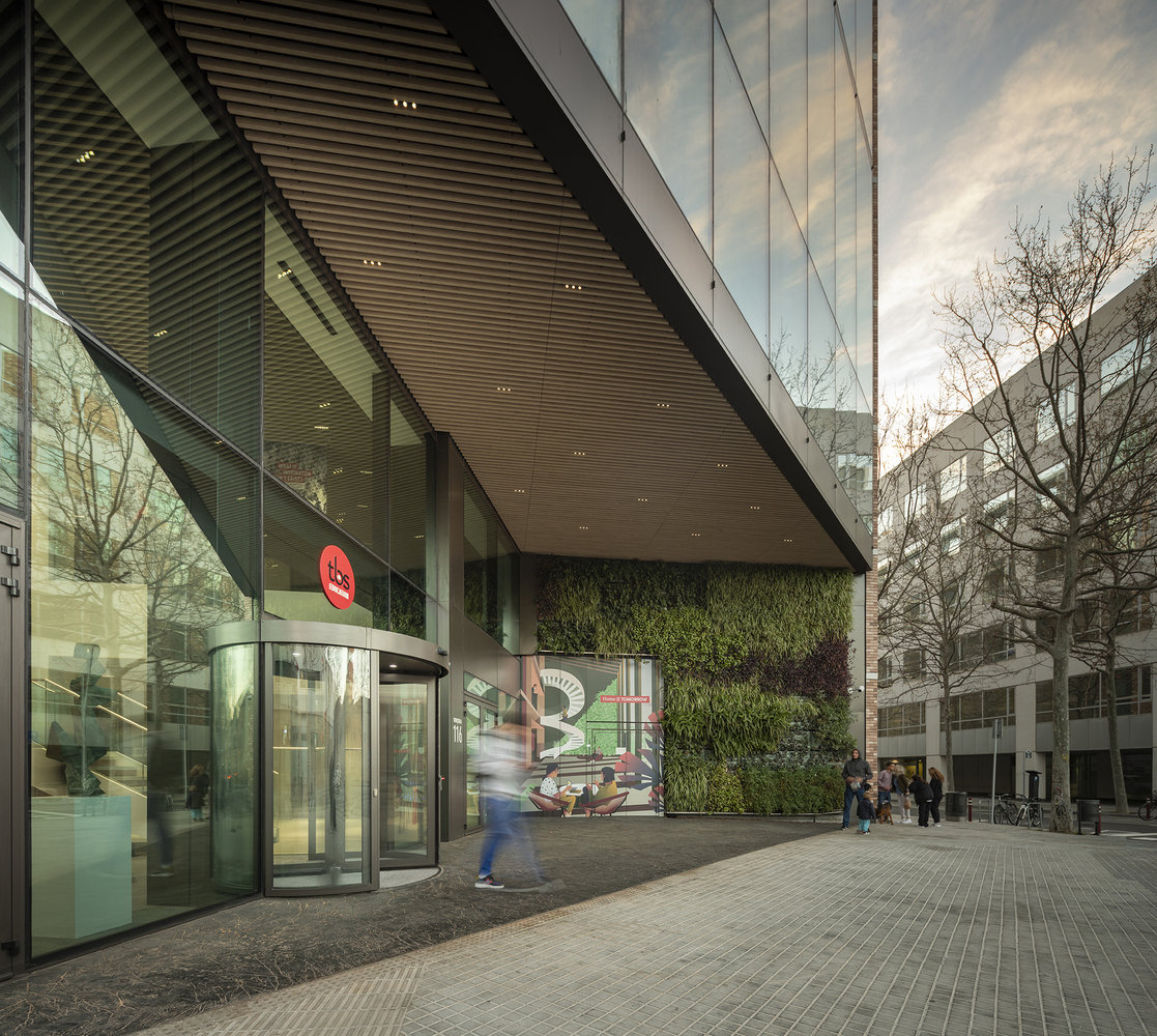 TBS School in Barcelona: A Beacon of Sustainable Educational ...