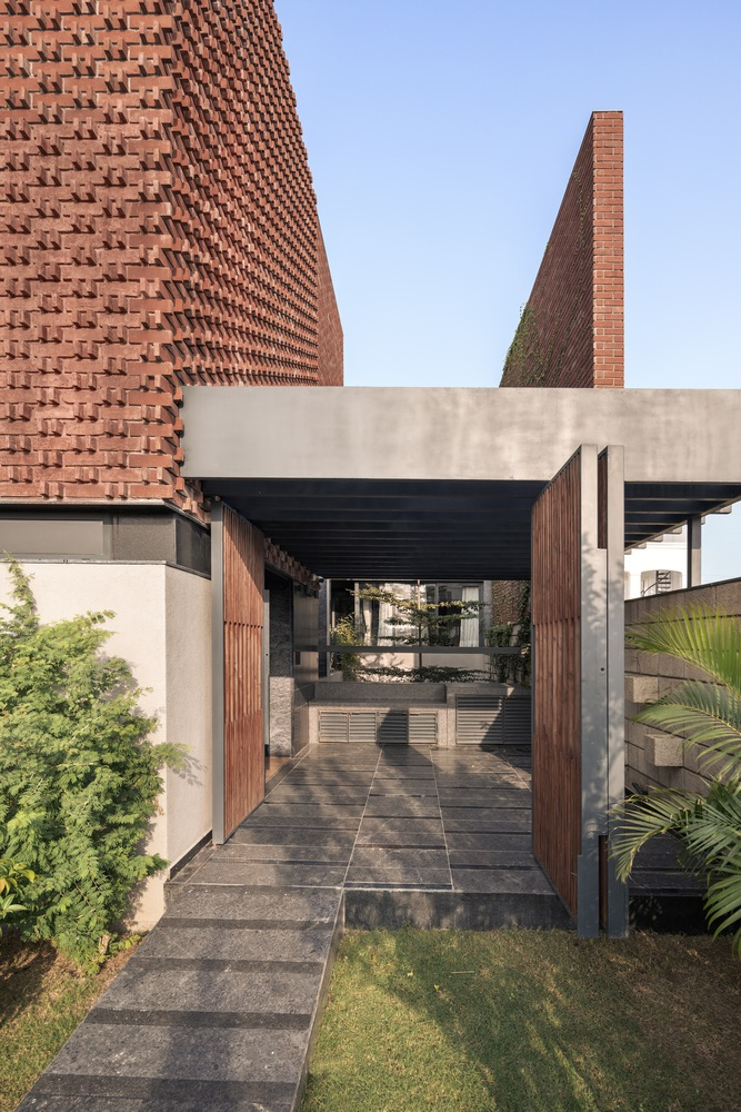 Cascading Terraces House by Arch.Lab: A Masterpiece of Spatial ...