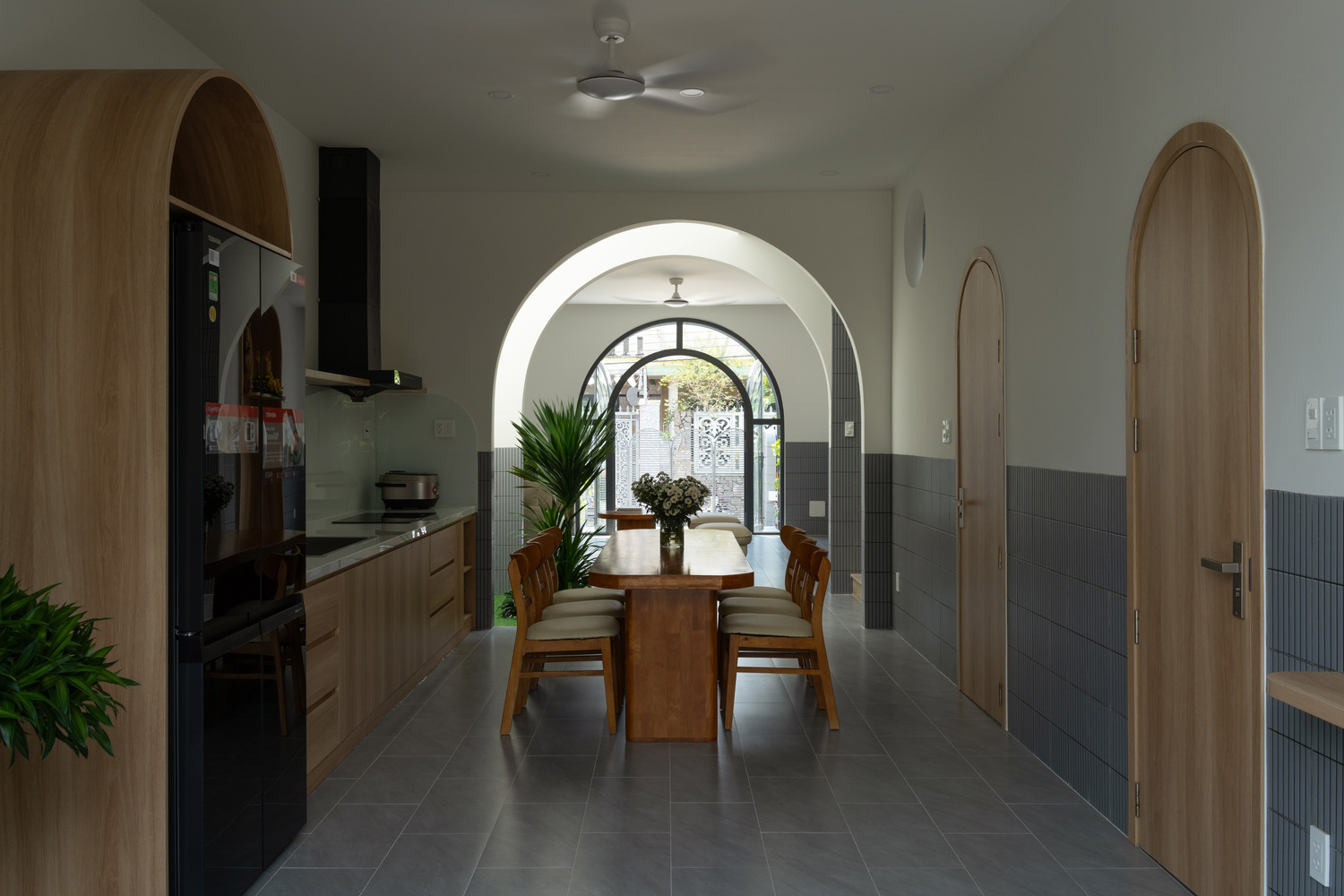 Hoa House: Compact Family House Design by 90odesign | Architecture Story