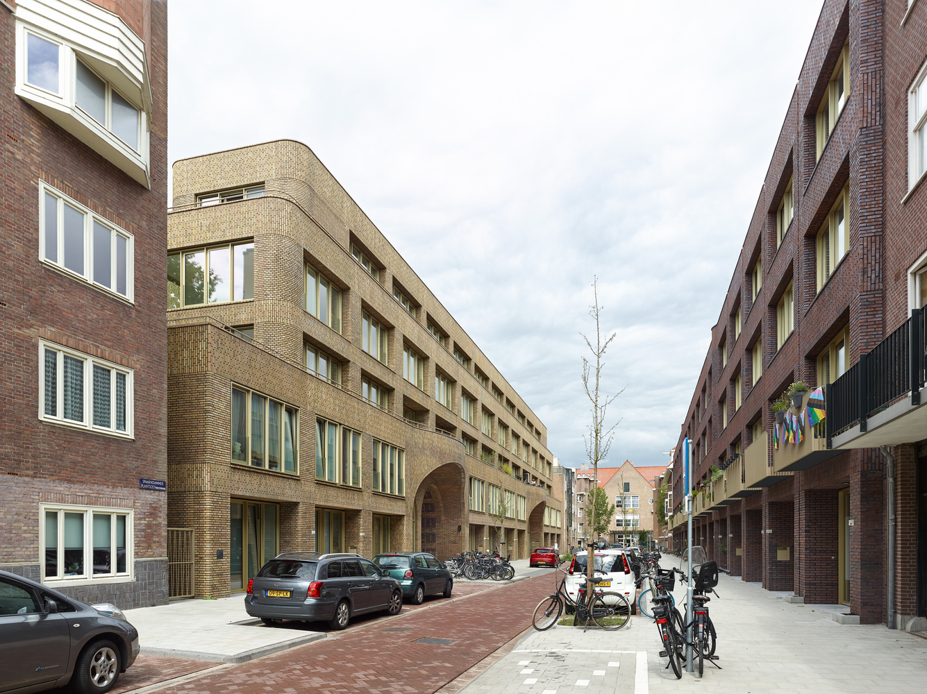 Spaarndammerhart Housing: A Contemporary Urban Housing Solution in Amsterdam | Housing Story