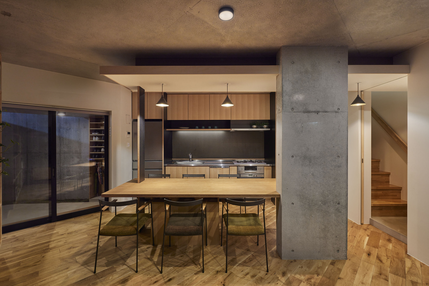 Lattice Shelf Architecture Design: A Nostalgic Grid House by Yasutaka ...