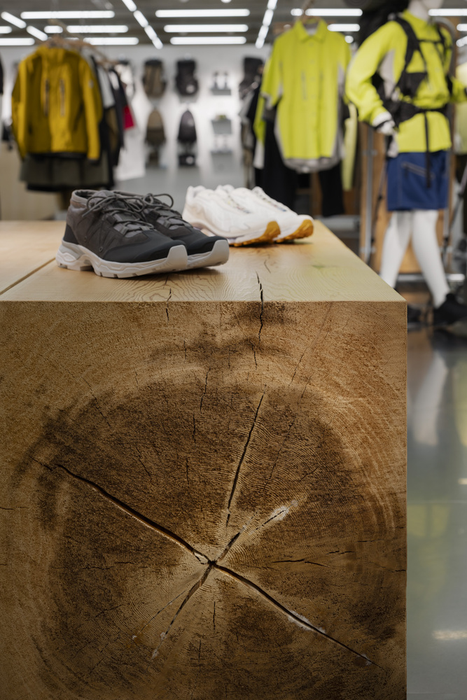 Modern Retail Store Design in Tokyo: and wander GINZA SIX Store by Jo ...