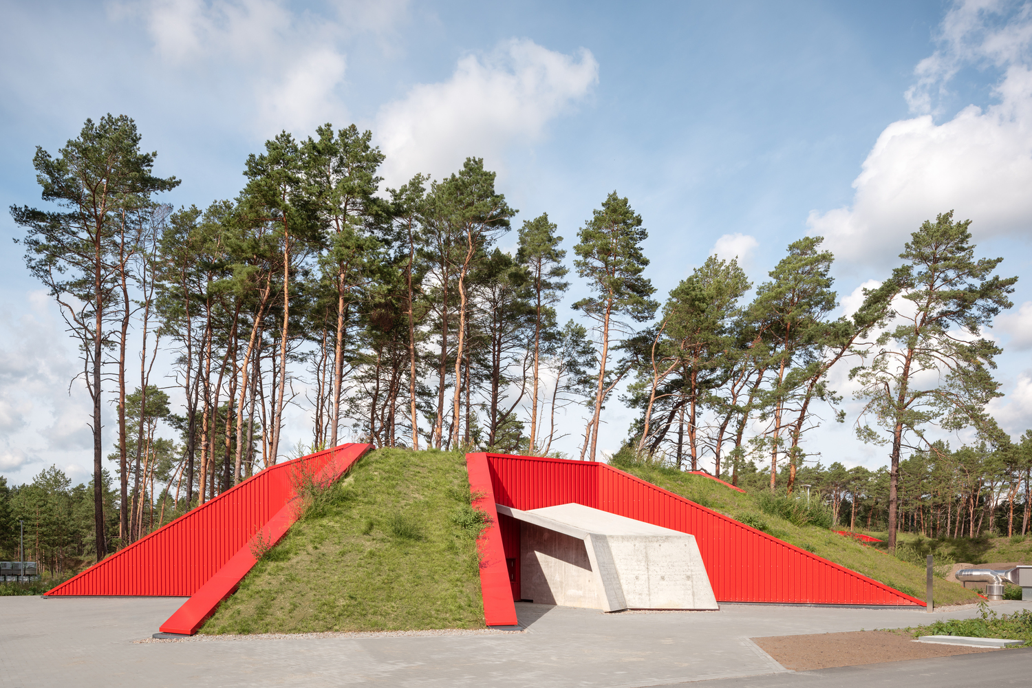 Bunker Architecture in Brandenburg: A Modern Approach to Explosive ...