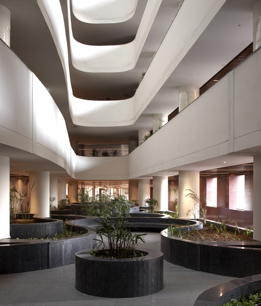 World’s Largest Office Building in India: A Look at the Surat Diamond Bourse by Morphogenesis ...