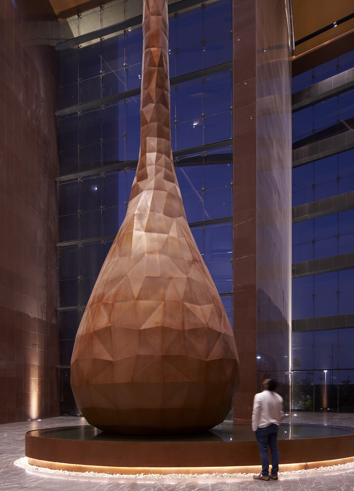 World’s Largest Office Building in India: A Look at the Surat Diamond ...