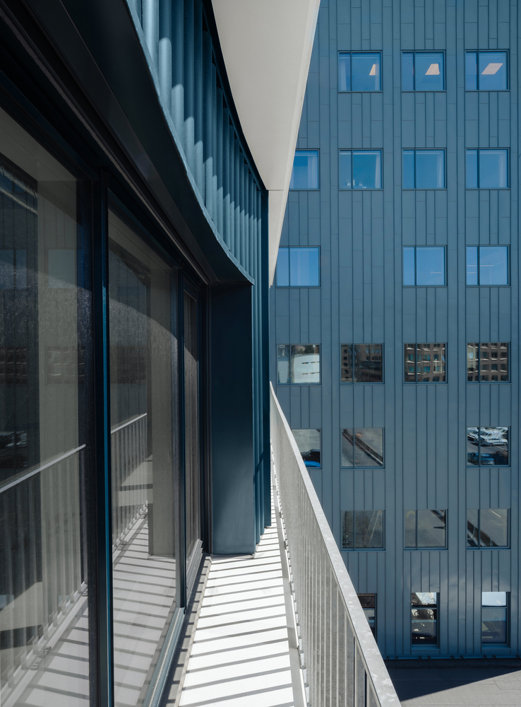 Modern Office Building Architecture: A Case Study of Stuveriet Office ...