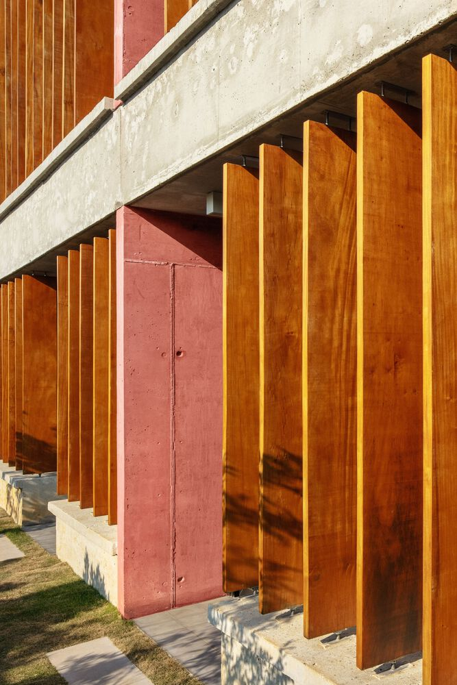 Modern Split-Level House Design: Maya House by Obra Arquitetos ...