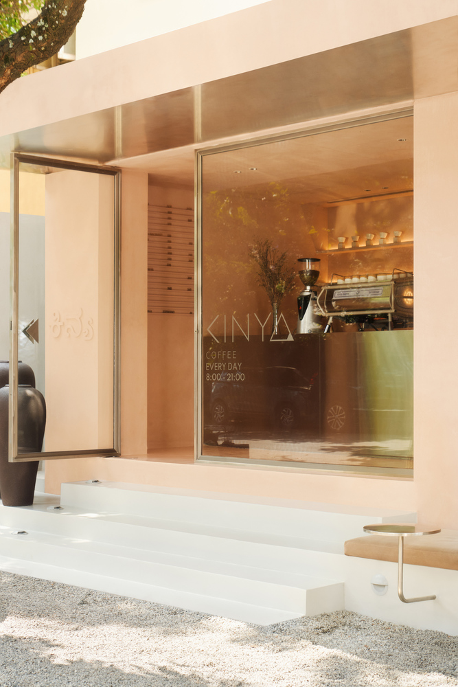 Minimalist Coffee Shop Design in Small Spaces: Kinya by Studio Bomb ...