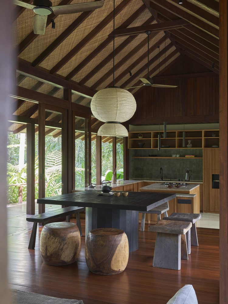 Rumah Haruku: A Modern Ode to Traditional Balinese Architecture ...