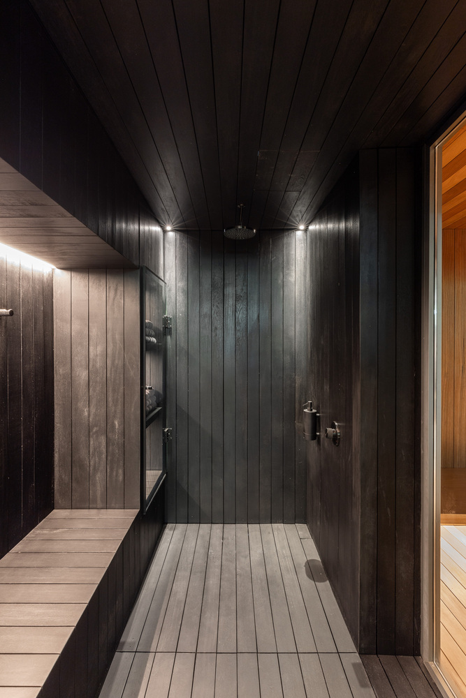 Modern T-Shaped House Design: A Stunning Example by Gui Mattos ...