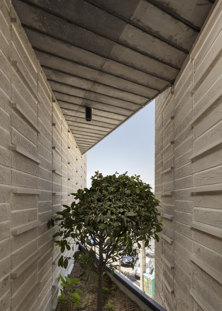 Modern Iranian Residential Architecture: The Sideway Apartment ...