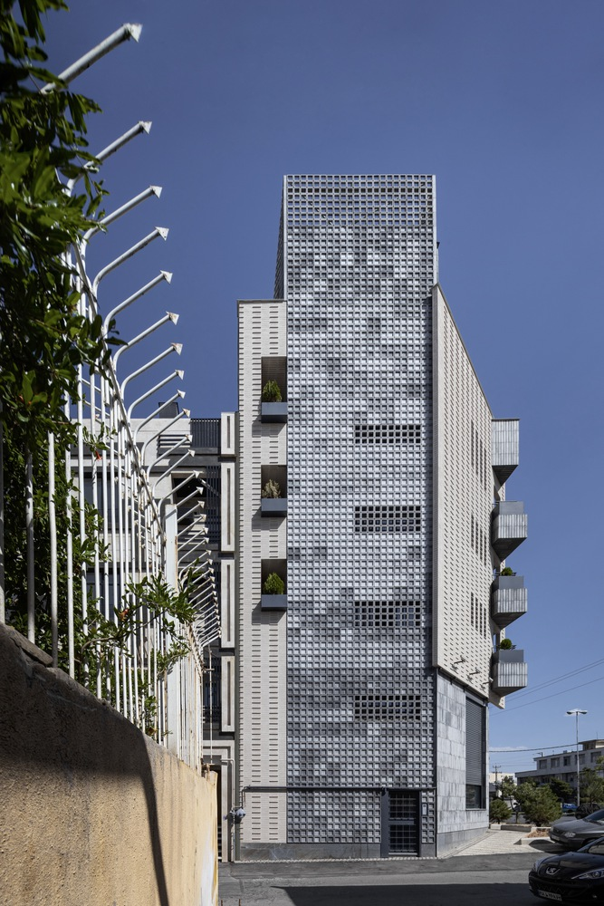 Modern Iranian Residential Architecture: The Sideway Apartment ...