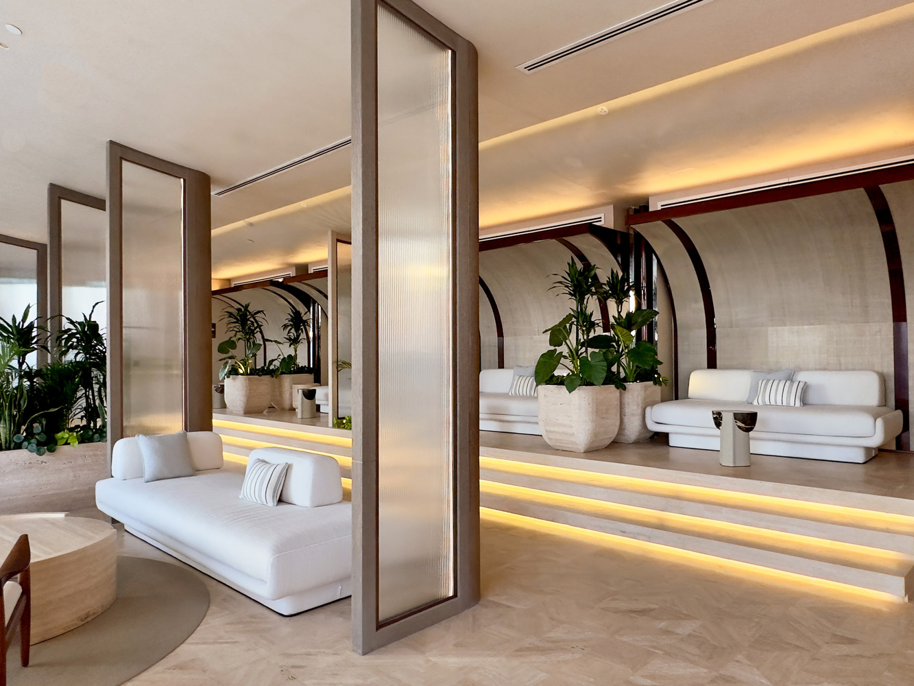 Surf Architecture in Abu Dhabi: A Masterclass by Elastic Architects ...