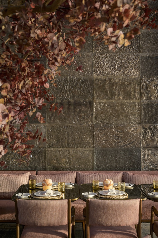 Organic Architecture Restaurant Design: Lucida Restaurant and Bar by ...