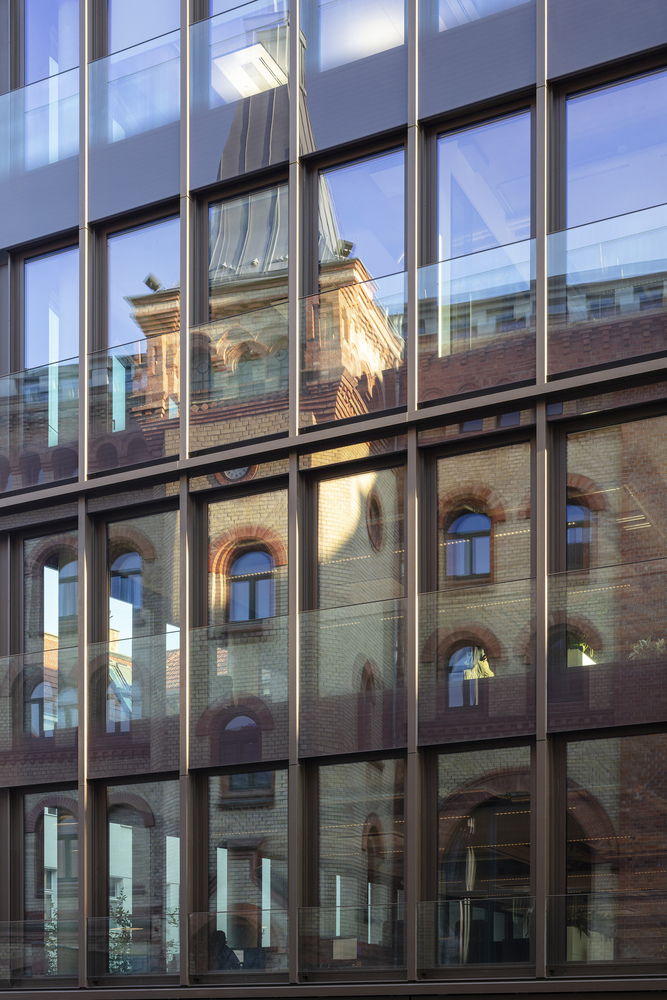 SAB Office Building by Sergei Tchoban: A Modern Masterpiece in Berlin ...