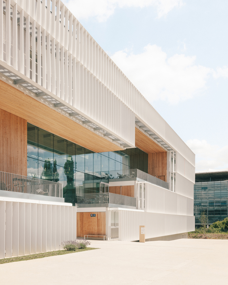 ESIEE Higher Education School in Pontoise, France by ValletdeMartinis ...