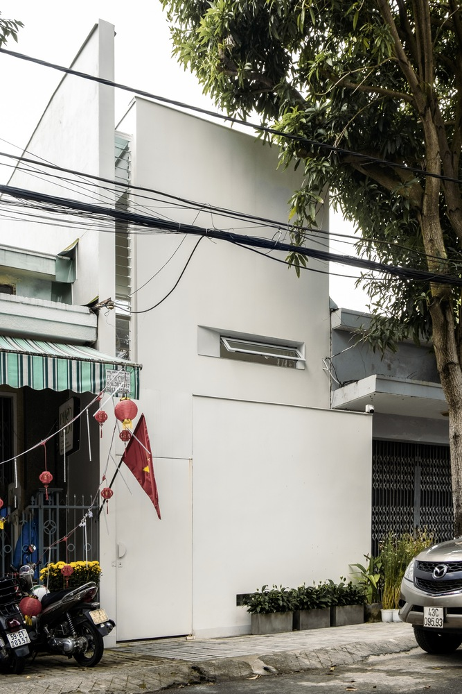 Green-Centric House Design: Bắp’s House by 90+2 Architects | Housing Story