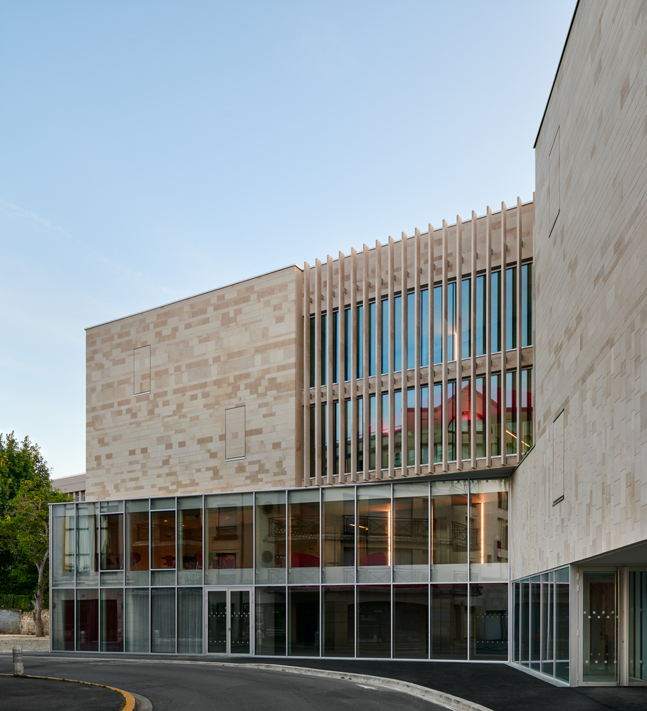 Modern Cultural Centre Design: Bourg-la-Reine by Dominique Coulon ...