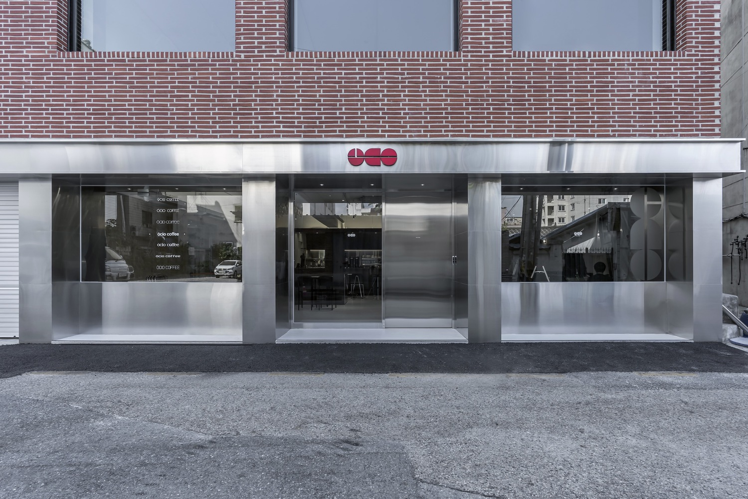 Ocio Coffee in Daejeon by studiomovement: A Harmonious Blend of Design ...