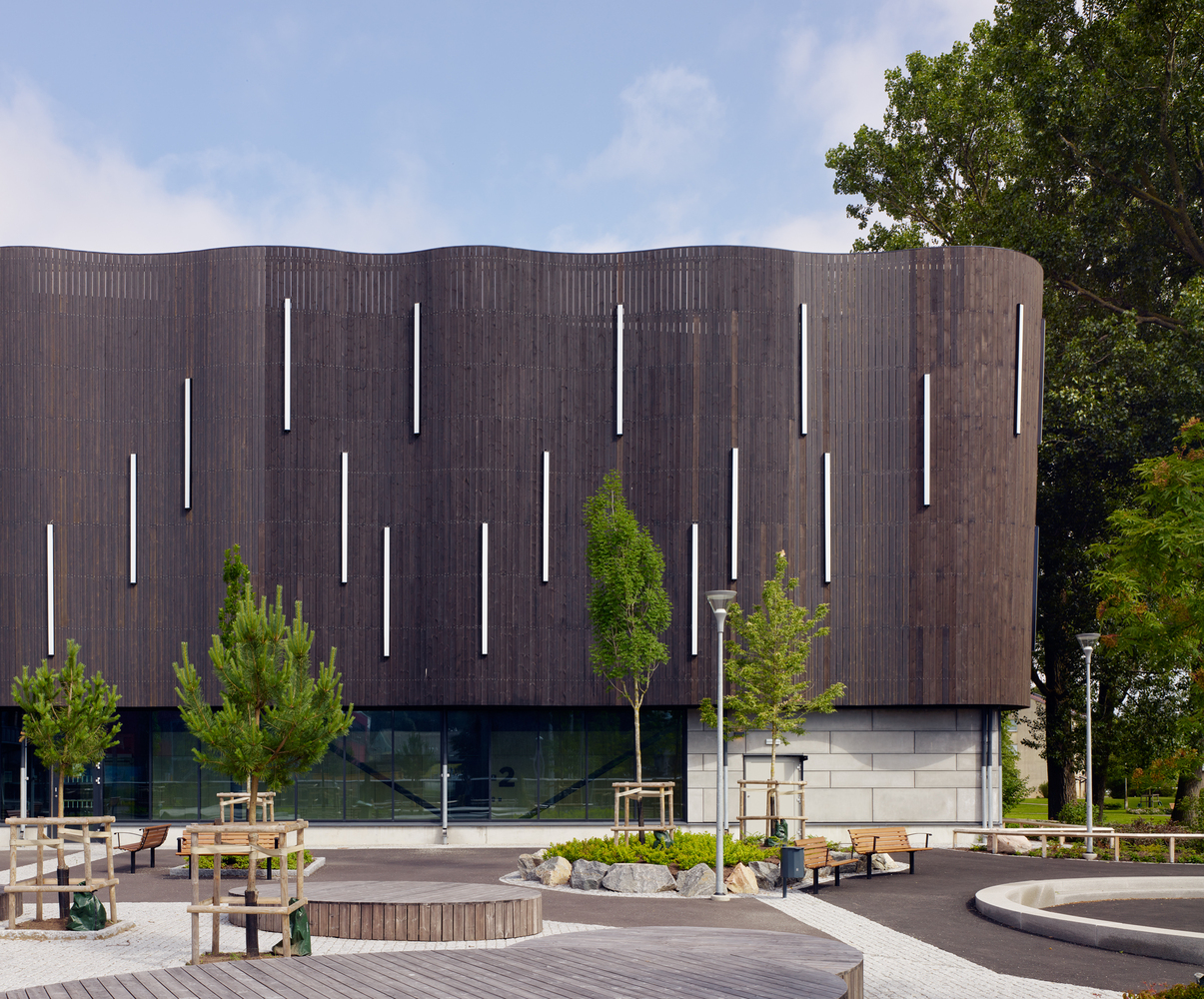 Modern School Architecture Design: Lundby School by D Office arkitekter ...