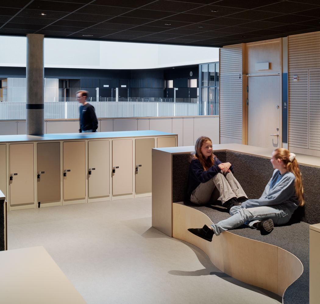 Modern School Architecture Design: Lundby School by D Office arkitekter ...