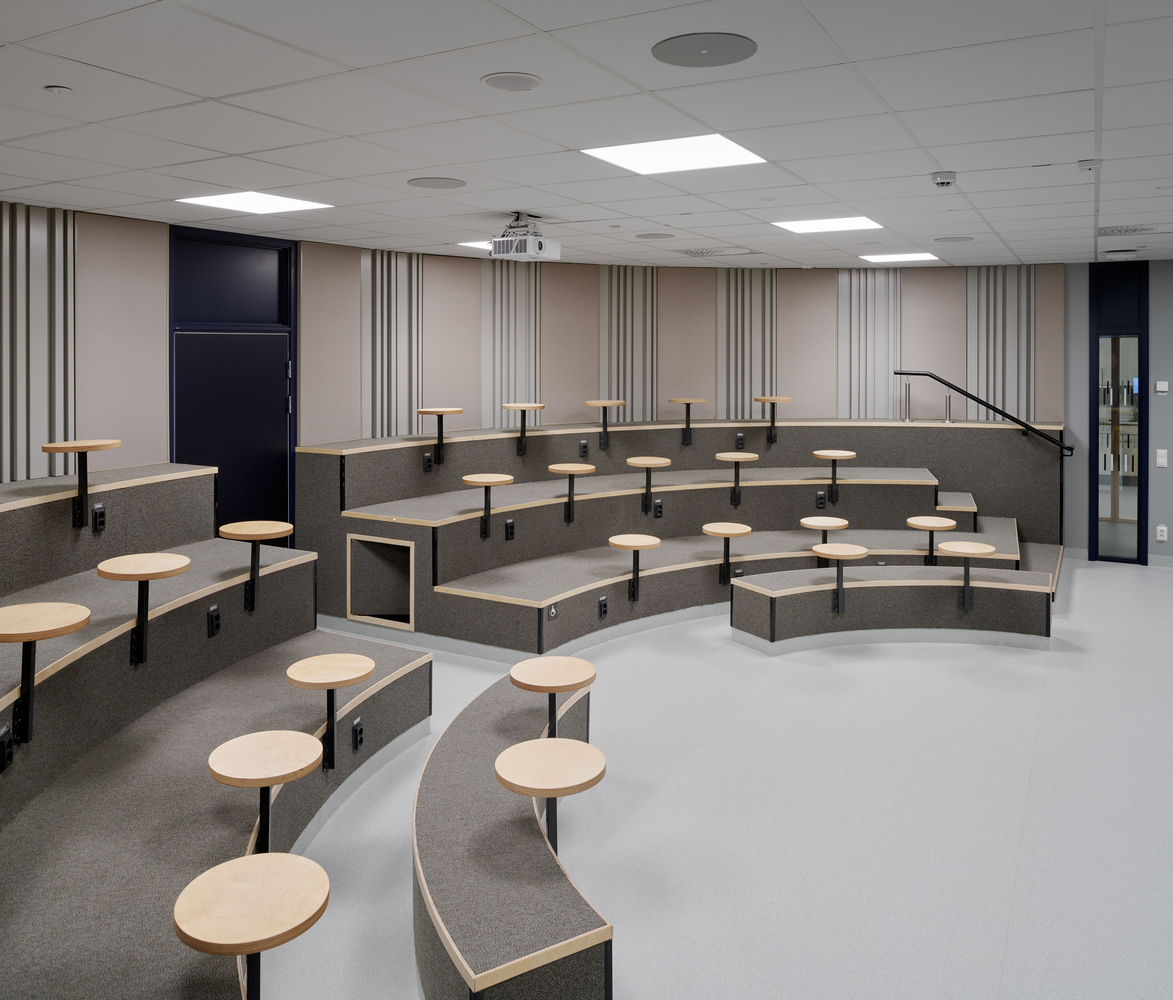 Modern School Architecture Design: Lundby School by D Office arkitekter ...