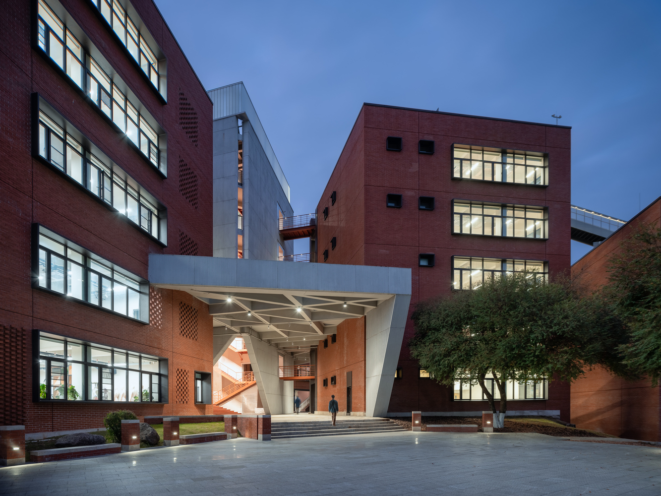 Sustainable Campus Architecture: Yuanbo Building at BNU Zhuhai ...