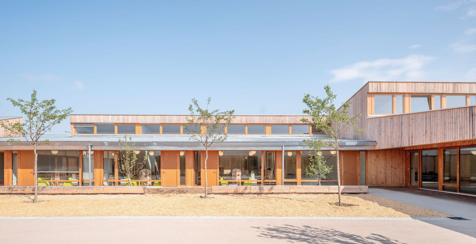 Sustainable School Architecture: Nursery School and Elsa Triolet Center ...
