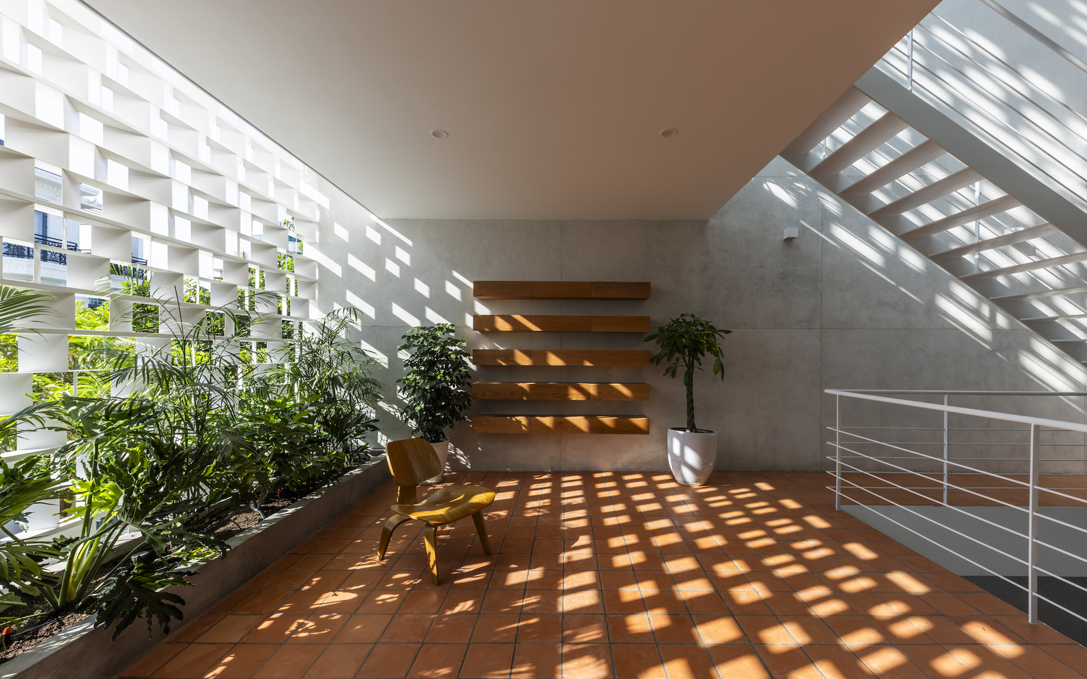 Vung Tau House: A New Approach to Vietnam Tube House Design ...