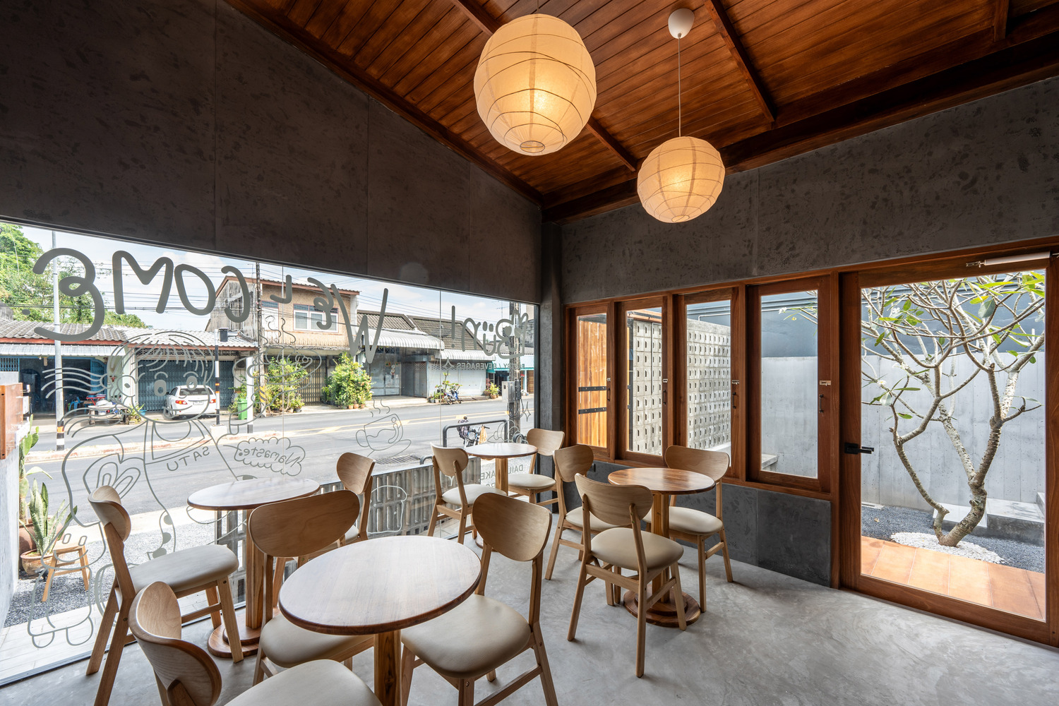 Minimalist Café Architecture in Thailand: Bun Pastry & Beverages by Architect Nonsense ...