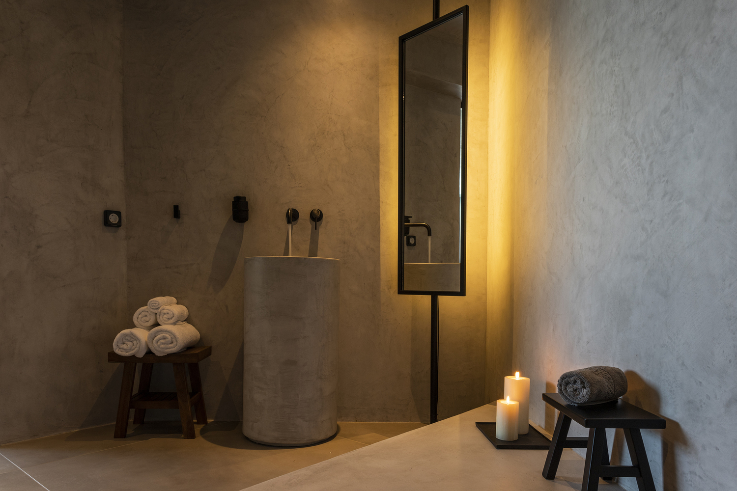 Pnoēs Tinos: A Masterpiece of Cycladic Minimalist Architecture ...