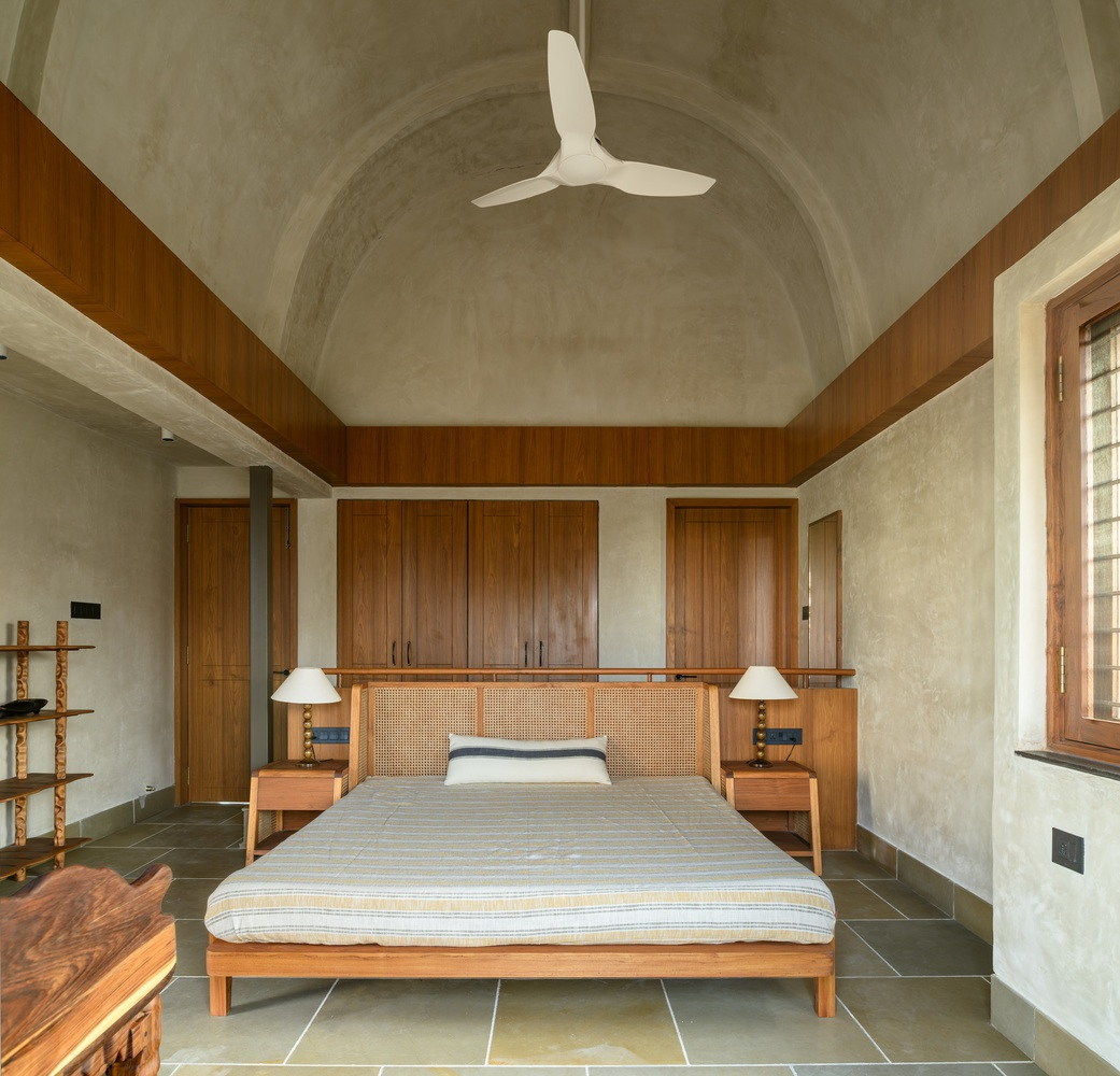 Osari Residence: A Contemporary Take on Traditional Courtyard House Design | Architecture Story