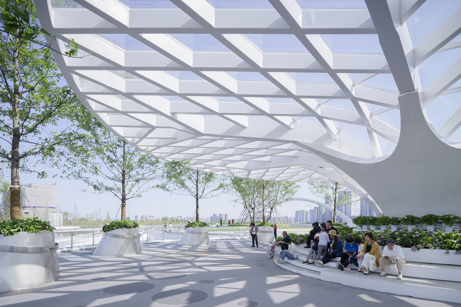 Chengdu Jiaozi Pedestrian Bridge: A Landmark in Innovative Pedestrian ...