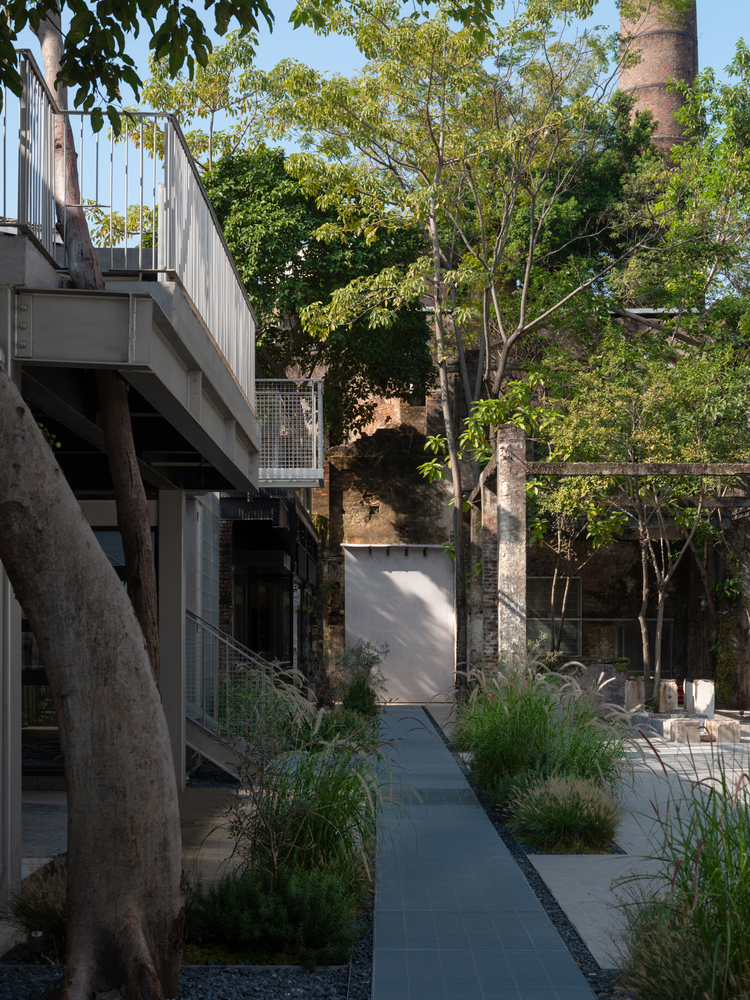 Adaptive Reuse Architecture Design: Wildness Promenade by BDSD ...