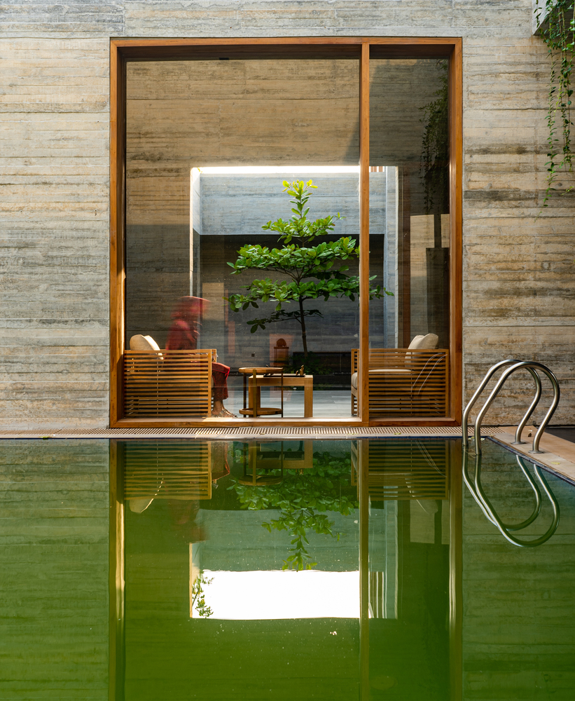 CHAABI House by SYSTEM Architects + EKNC: A Harmonious Fusion of Nature ...