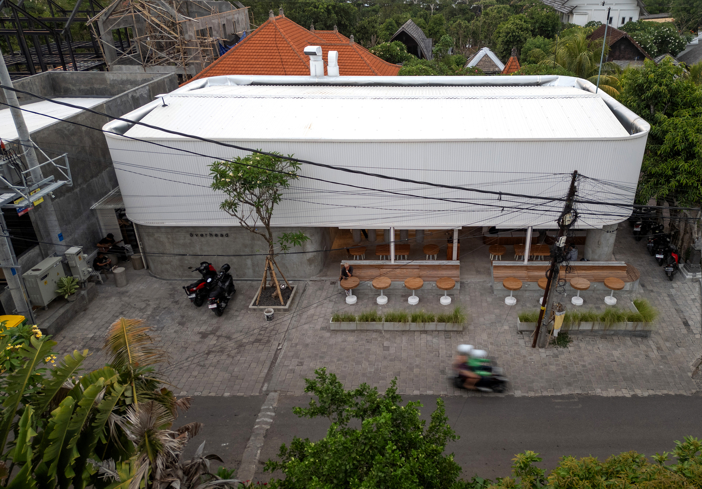 Overhead Restaurant: A Minimalist Restaurant Design in Bali ...