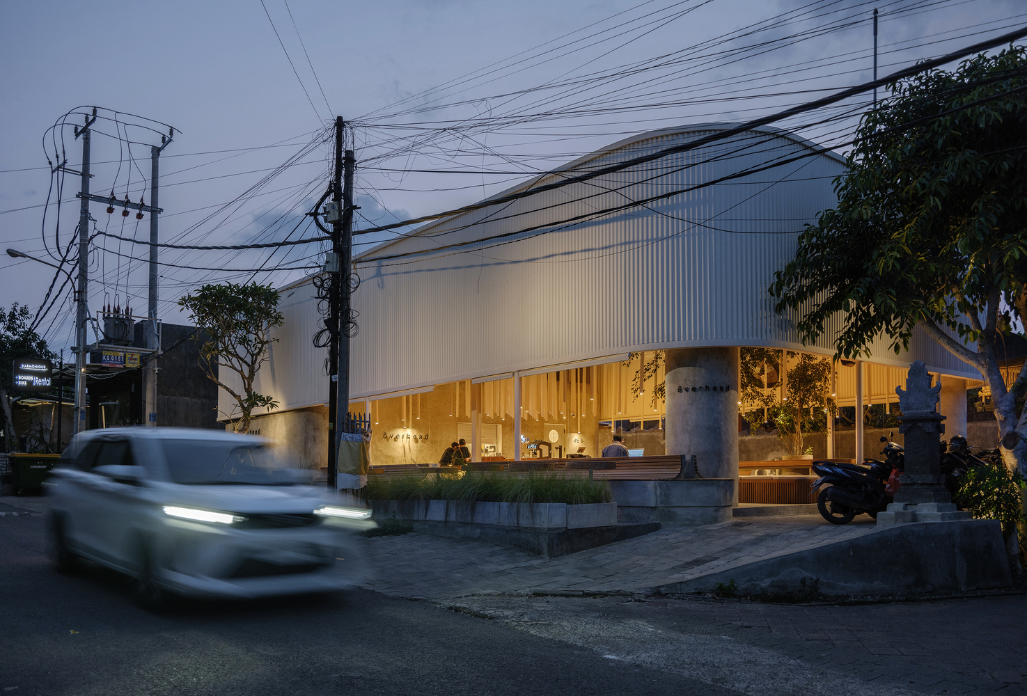 Overhead Restaurant: A Minimalist Restaurant Design in Bali ...