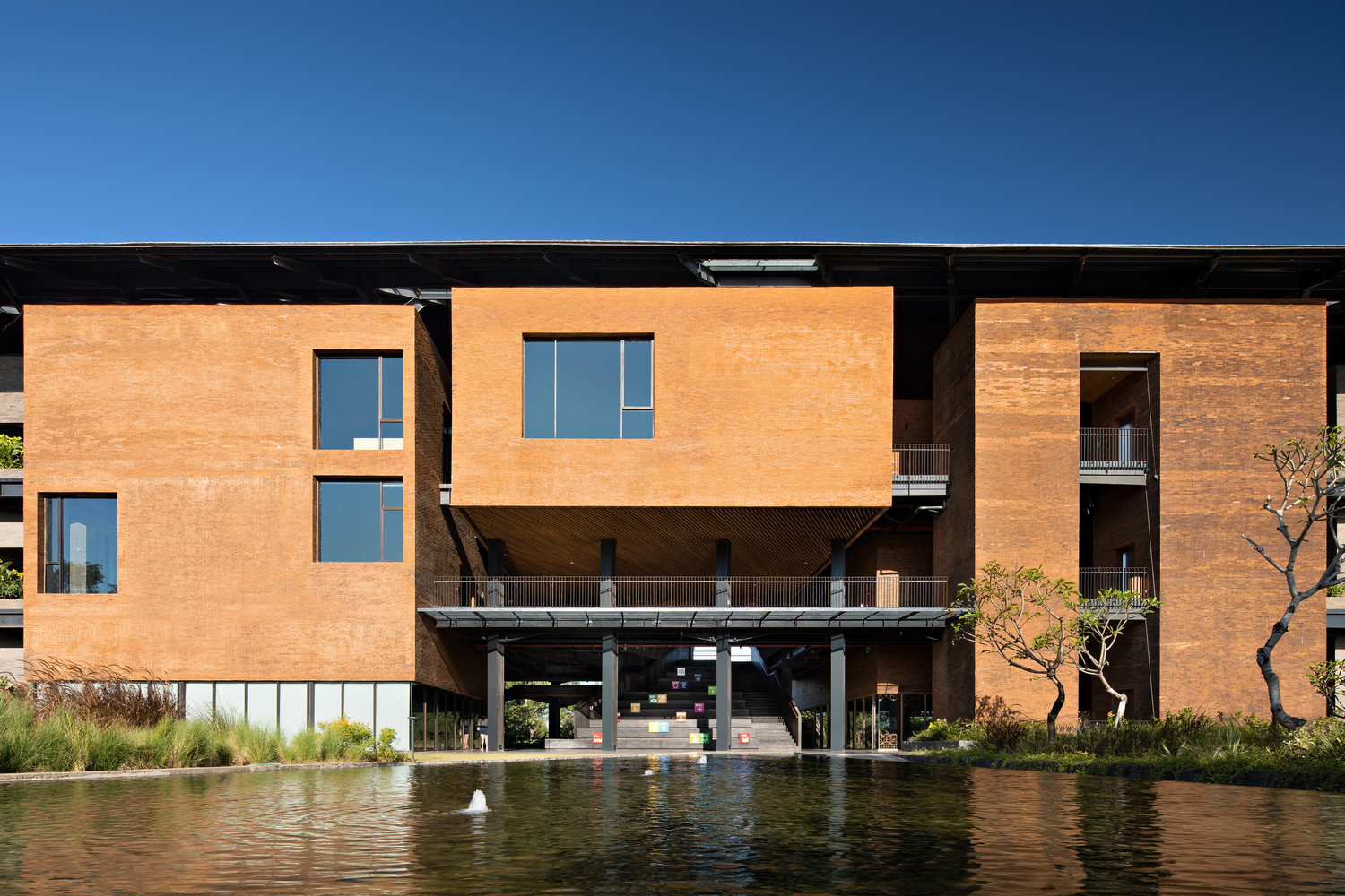 United-in-Diversity Campus: A Masterpiece of Tropical Architecture ...