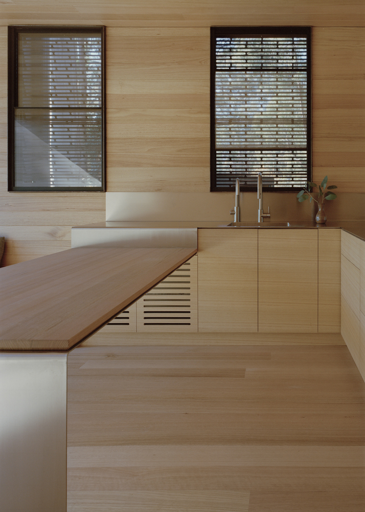 Sustainable Treehouse Design: Sawmill Treehouse by Robbie Walker ...