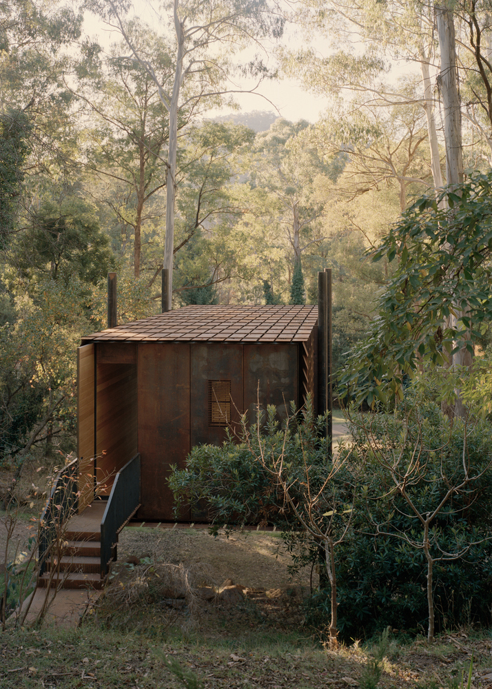 Sustainable Treehouse Design: Sawmill Treehouse by Robbie Walker ...