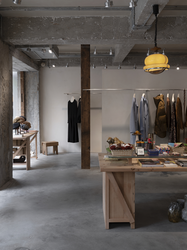 Retail Store Architecture Design: MSLAN Corner by Devolution in Xiamen ...