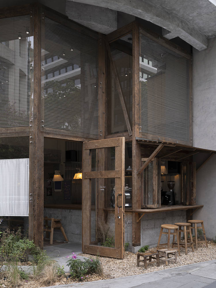 Retail Store Architecture Design: MSLAN Corner by Devolution in Xiamen ...