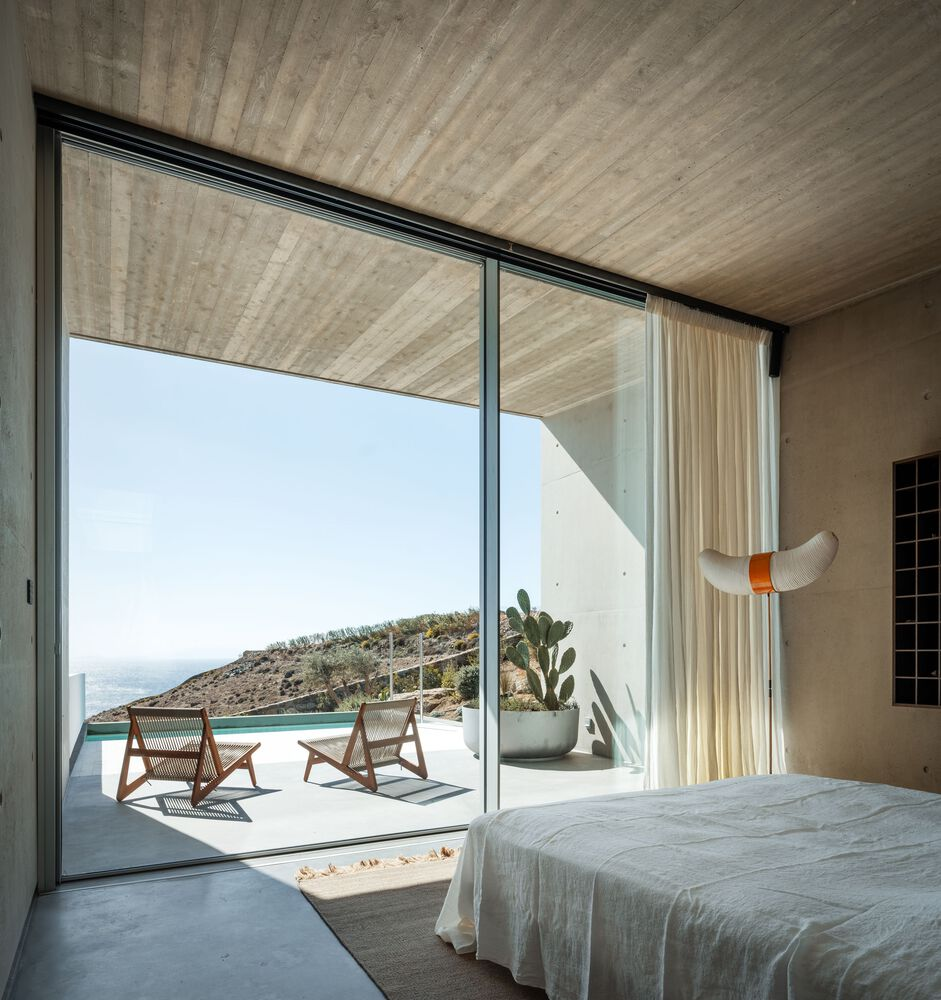 Sustainable Villa Design: Aimasia Residence by A31 Architecture Blends ...